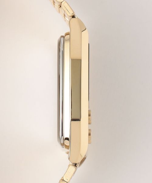 ＜CASIO＞A1100G-5JF デジタルウォッチ 腕時計